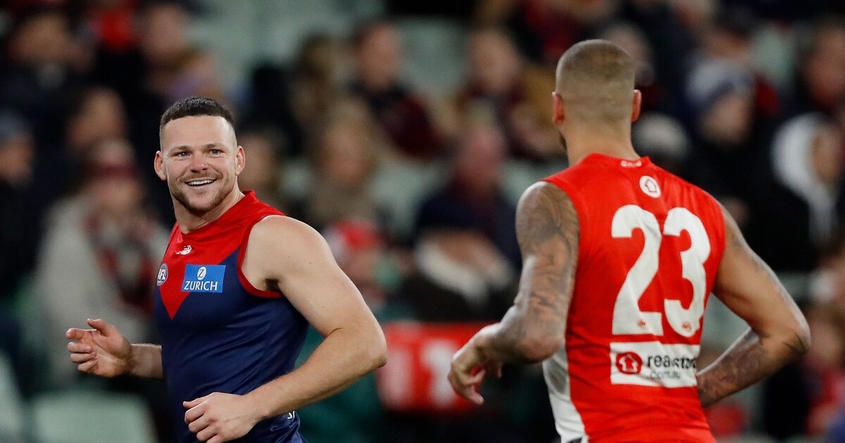 Gary Ayres Award: Three perfect 10s, Cats star's shock result