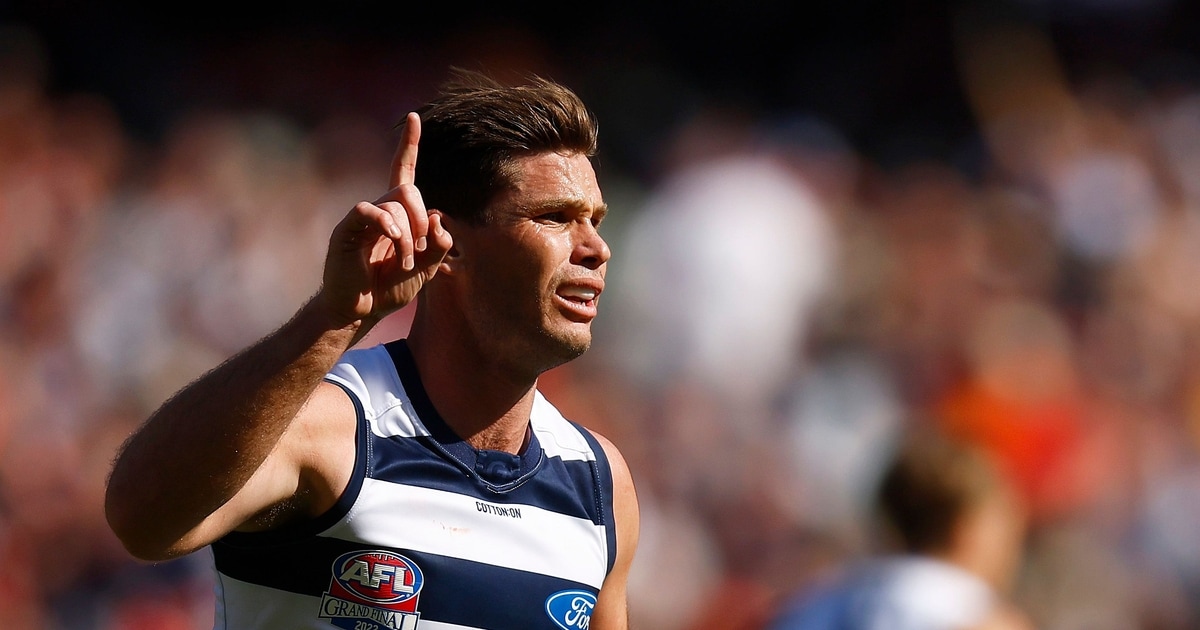 Injury setbacks for two big Geelong Cats Toby Conway and Shannon Neale ...