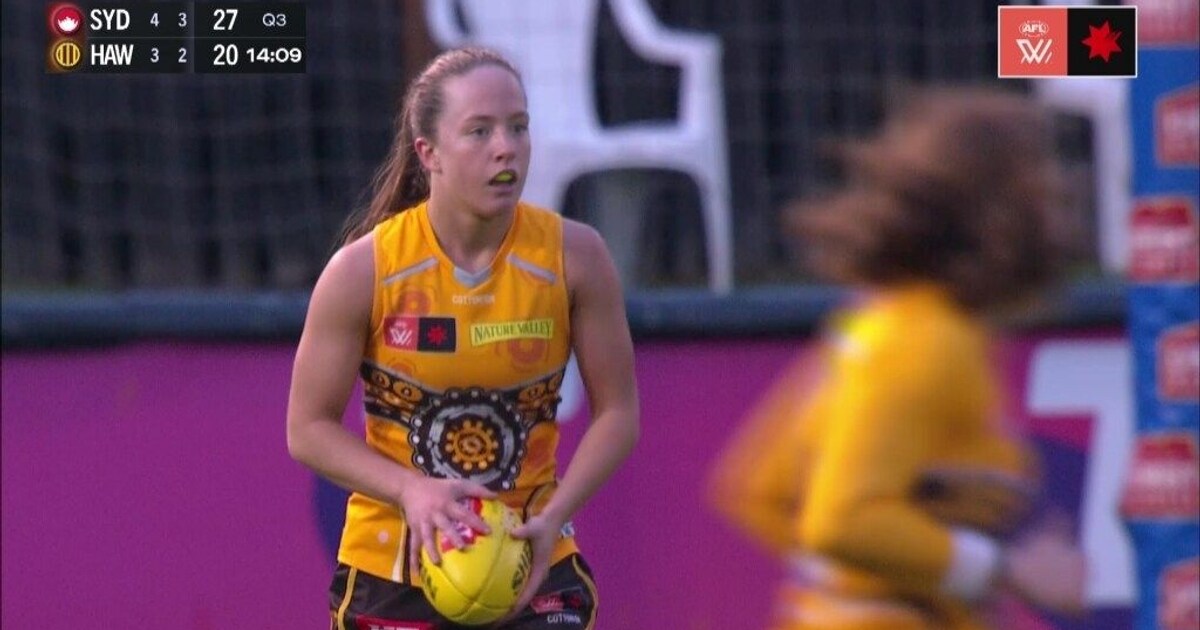 Jasmine Fleming and Sarah Lakay star in round five