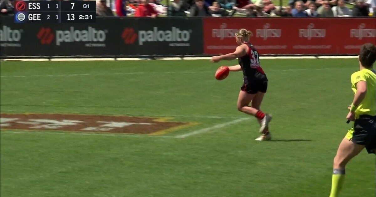 Scott levels scores in brilliant Bombers' play