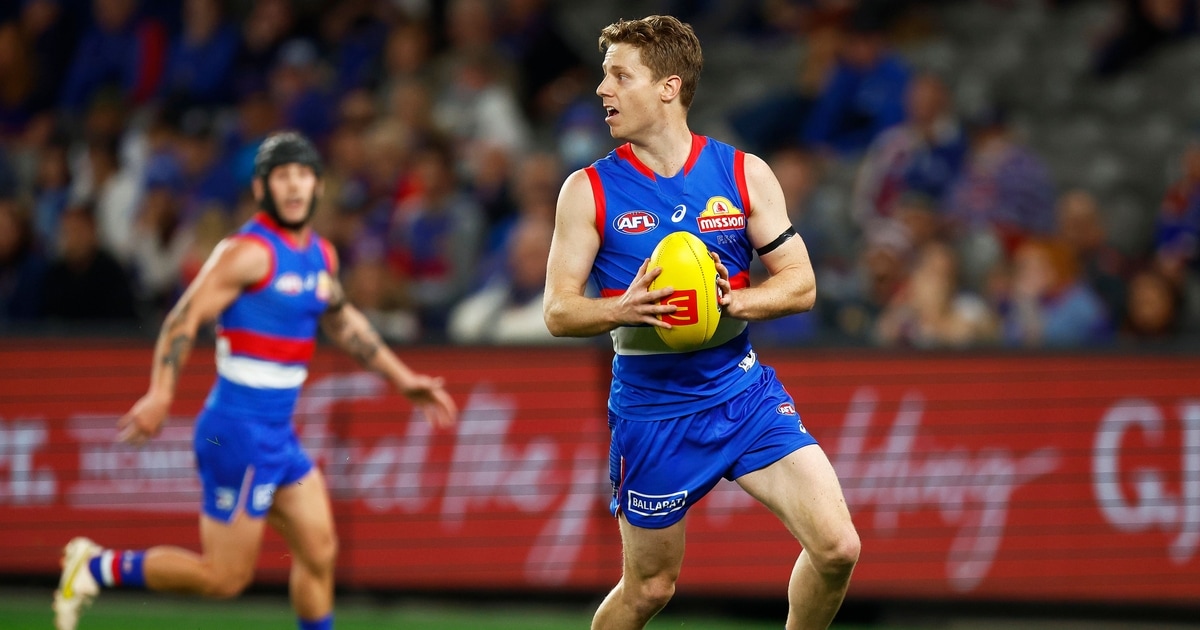 Lachie Hunter traded from Western Bulldogs to Melbourne Demons