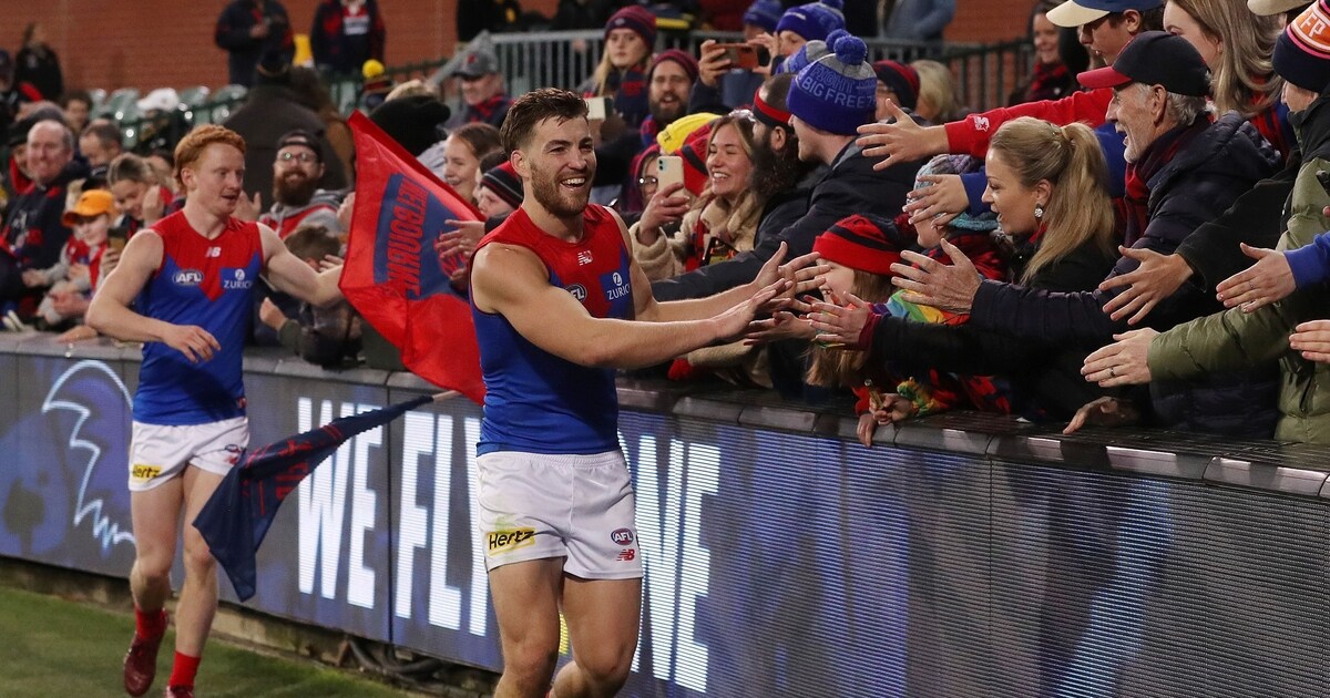 Extra flights planned for Gather Round in bid to lower fan costs