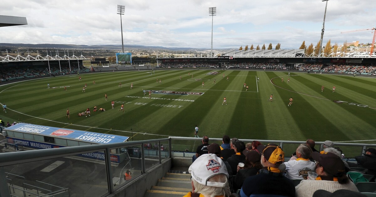 Hawthorn Hawks extend Tasmania deal for two more years