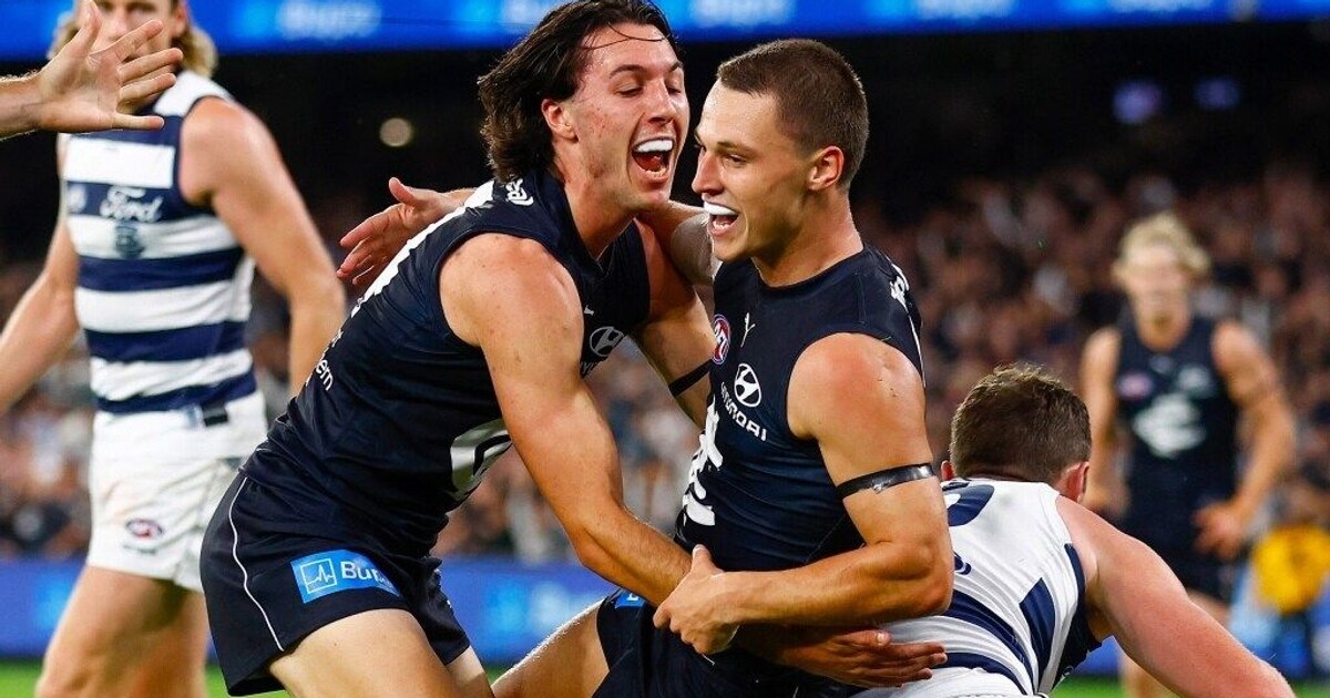 Durdin drills outrageous shot as Blues run hot