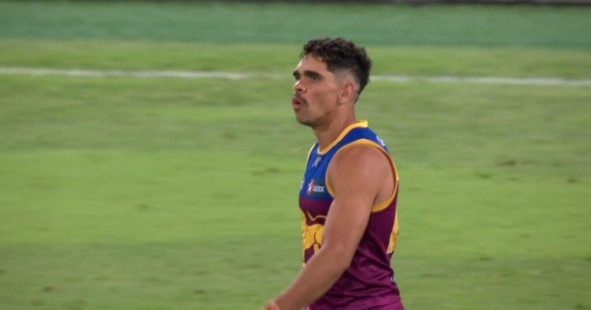 Cameron sings along to his song after mesmerising toe poke