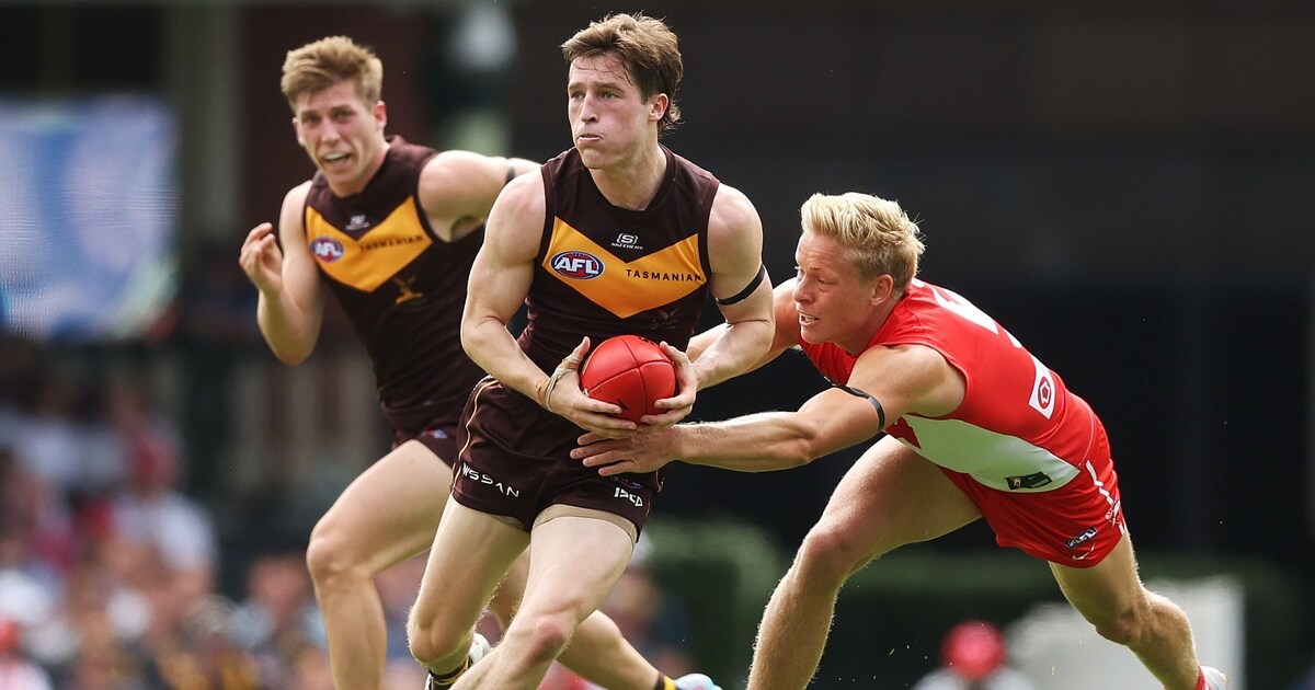 Hawks posed for midfield boost, will defender play VFL or AFL?