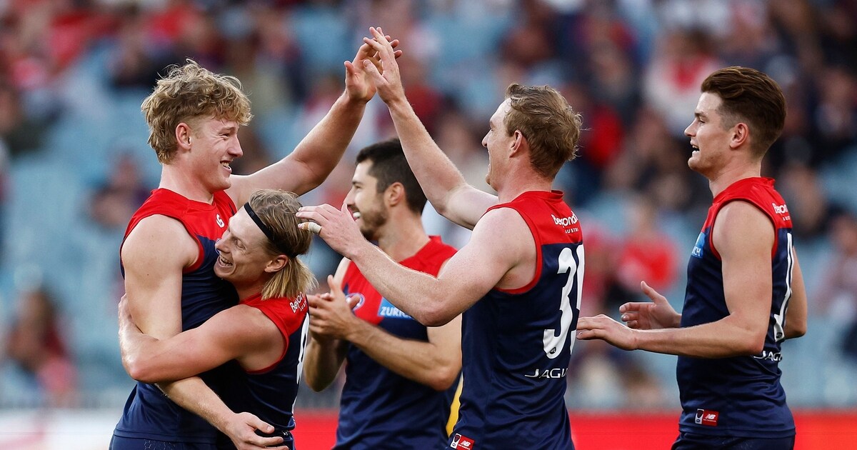 Risk and reward: Dees' 'brave' call to refresh attack pays off
