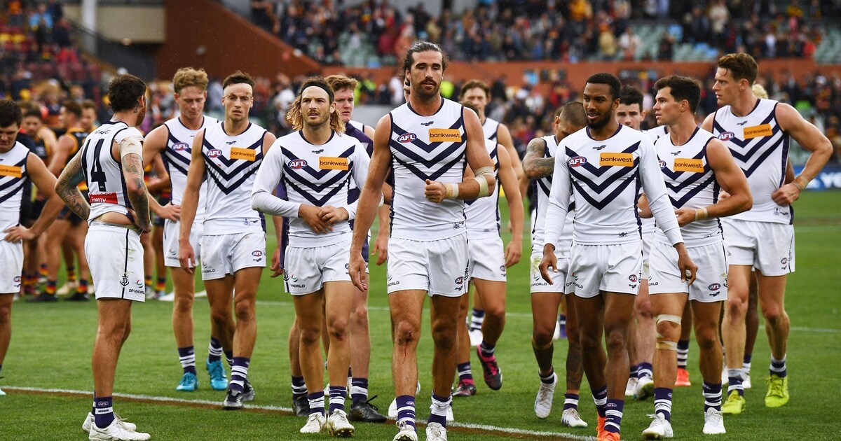 'Live the moment': Fremantle Dockers urged to focus on the present