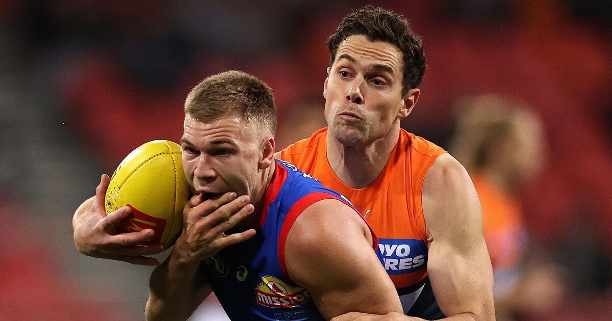 Fierce rivalry to heat up Canberra as Giants aim to put bite on Dogs