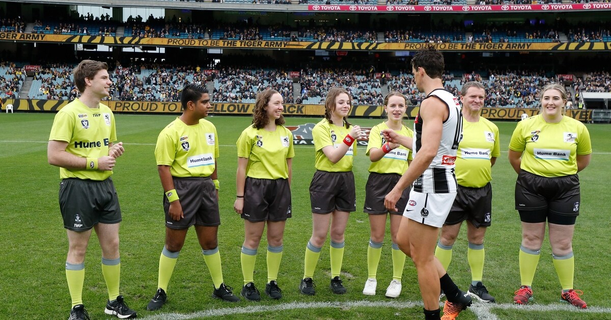 Community umpires to get AFL match day experience