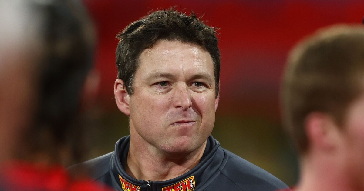 Gold Coast Suns sack coach Stuart Dew
