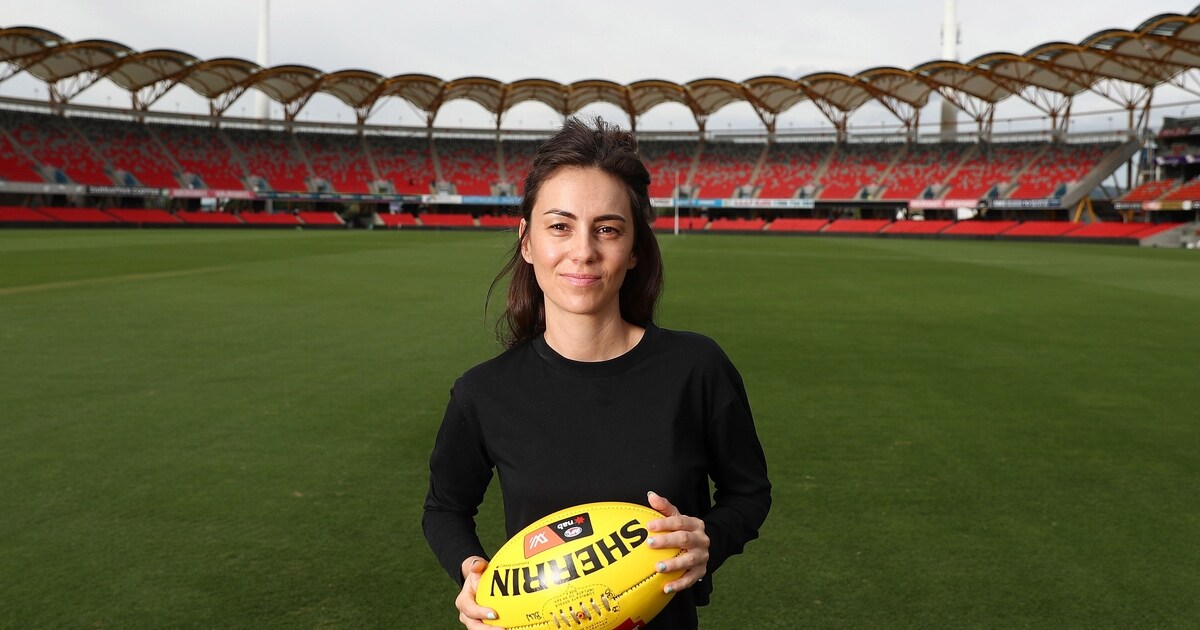 ARIA award-winning Amy Shark to appear at AFLW Grand Final