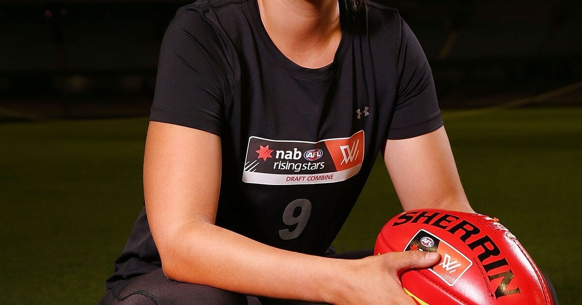 TEAMS: Crow's debut continues famous football family
