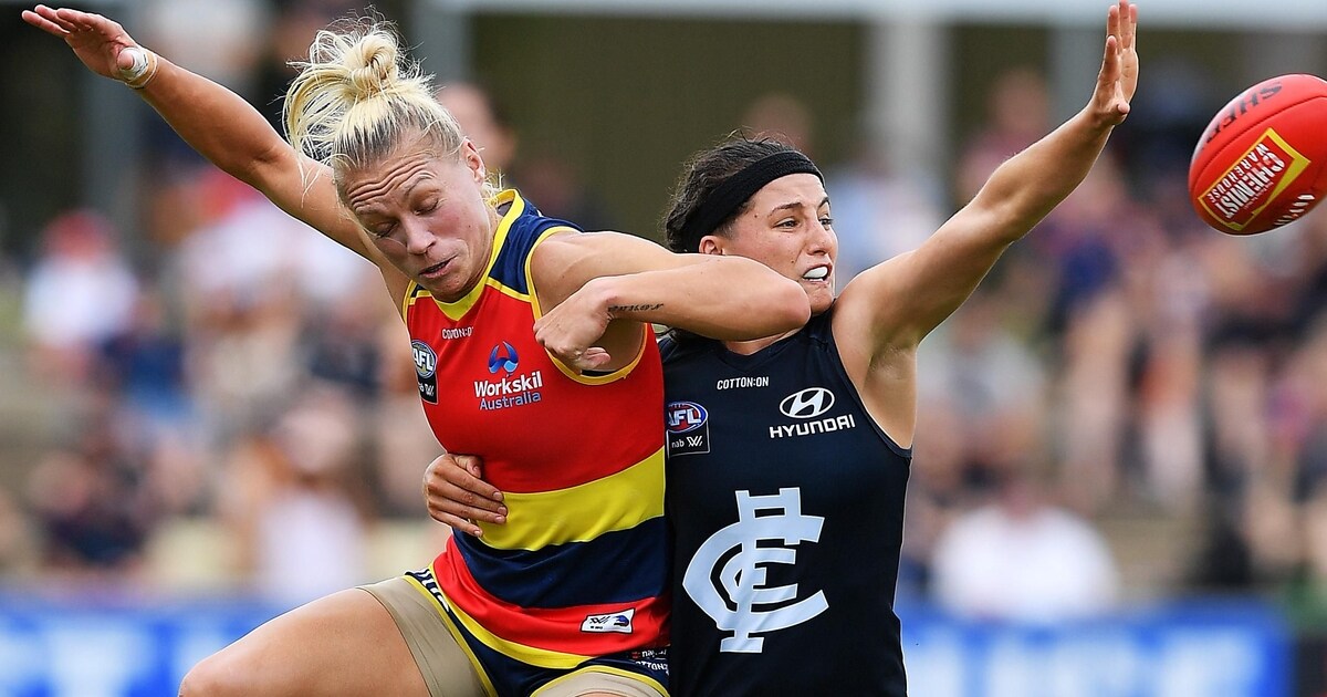 Blues' win spoils superstar Crow's comeback in Grand Final rematch