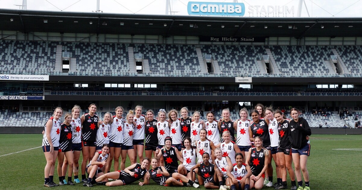 Future stars on show as Black edges White in thrilling finish