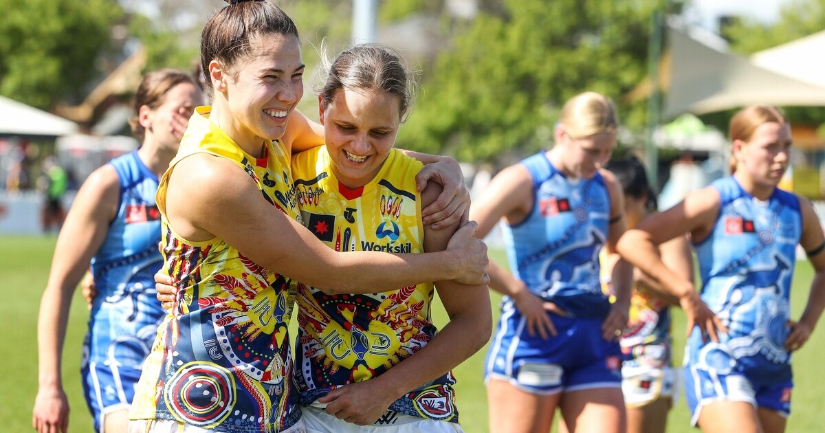 Marinoff, Ponter shine as Crows surge past North