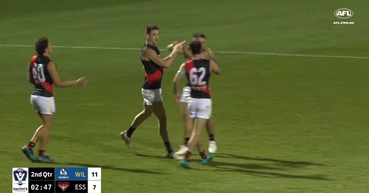 VFL Showreel, R18: Patrick Voss highlights