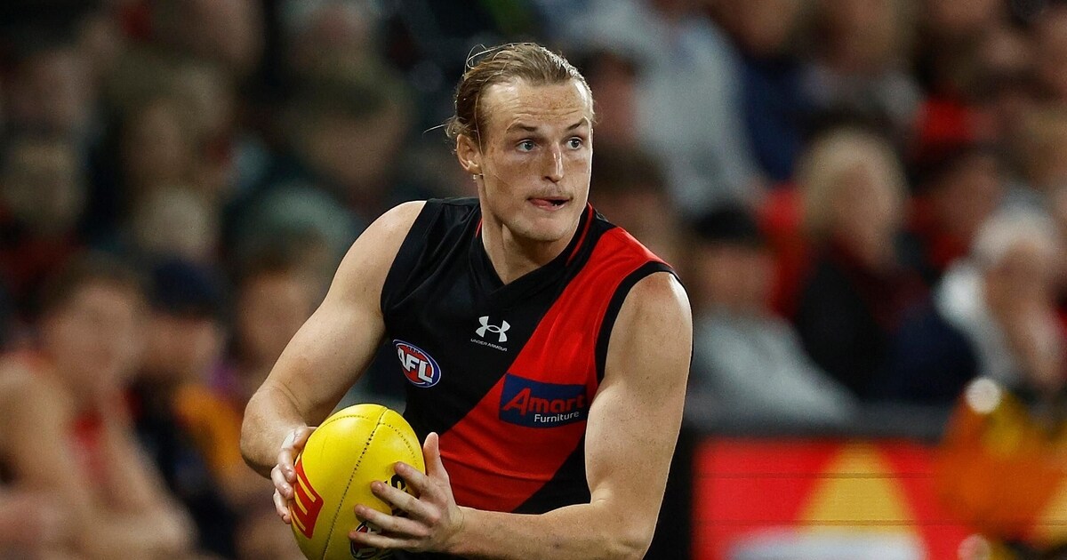 Essendon Bombers sign free agent defender Mason Redman