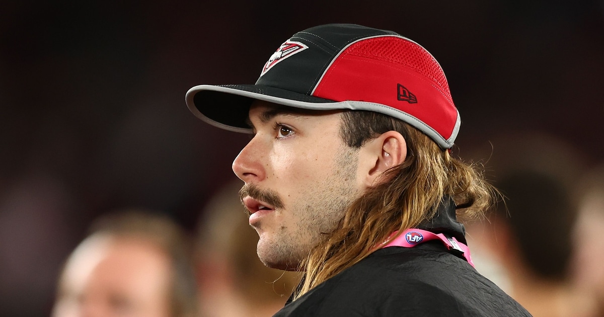 Essendon Bombers ruckman Sam Draper nears return to full training ...