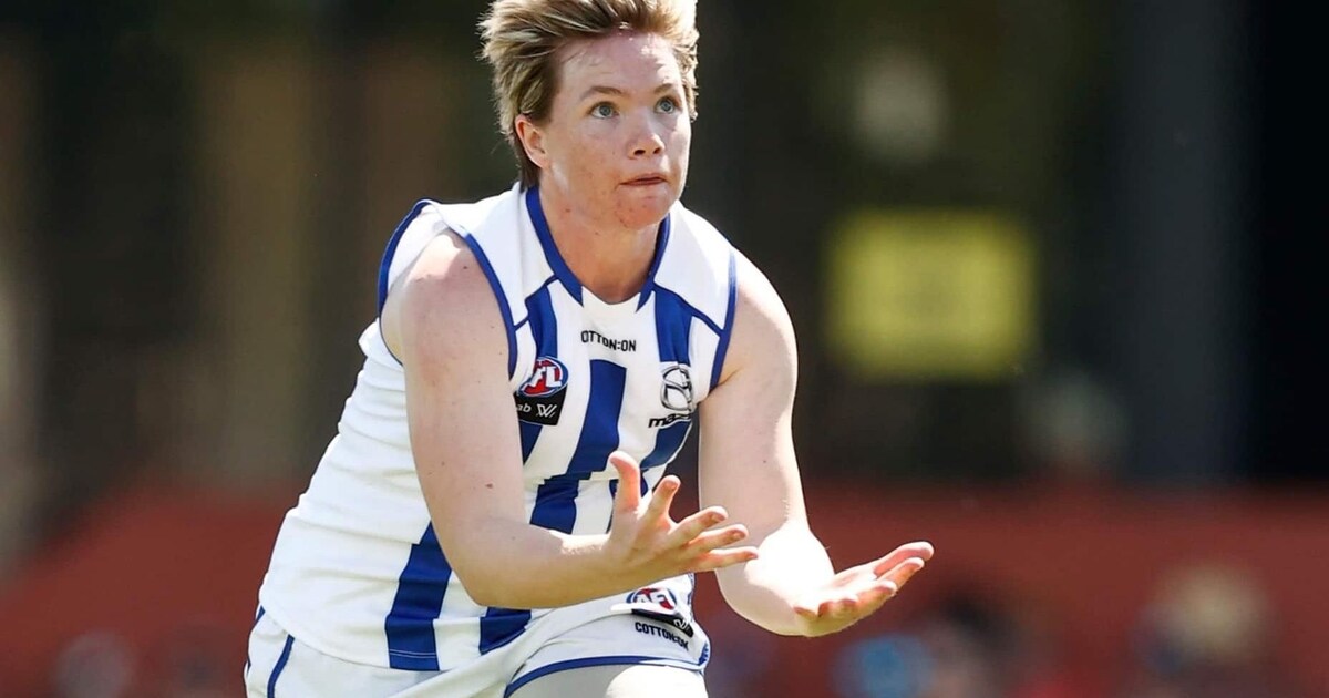 Hawks swoop on four current AFLW players