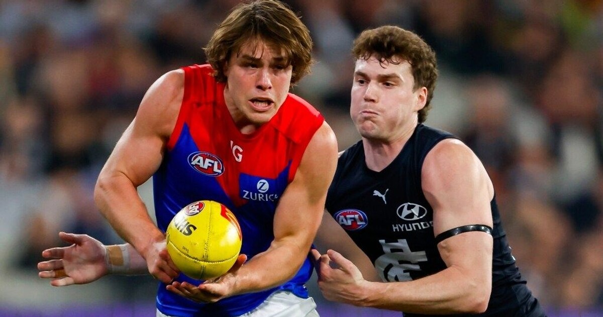 Sparrow stems bleeding with lethal bomb