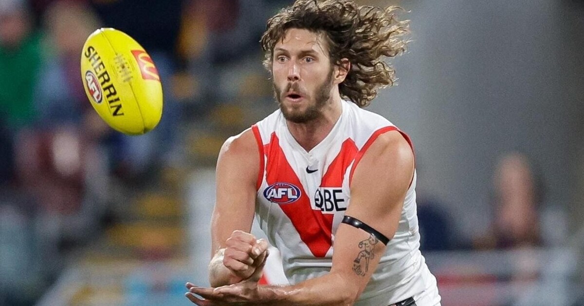 'Nothing to hold in the tank': Sydney Swans ruckman Tom Hickey ready ...