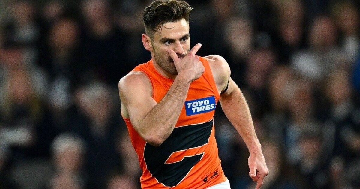 Coniglio salutes in 200th game