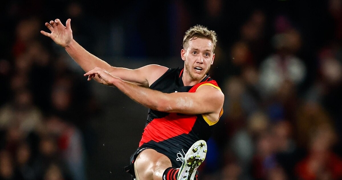 Darcy Parish rejects free agency move, signs new long-term contract ...