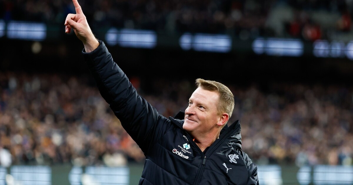 Carlton Blues coach Michael Voss signs new deal, CEO Brian Cook locked ...