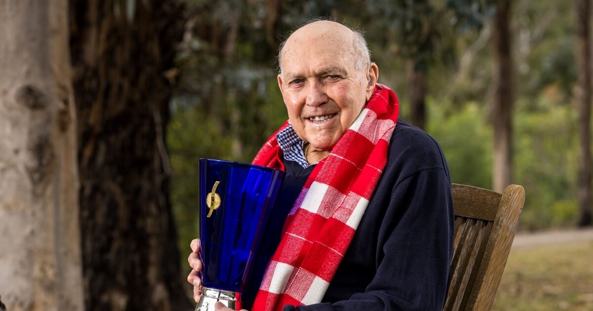 Bobby Skilton elevated to Legend in the Sport Australia Hall of Fame