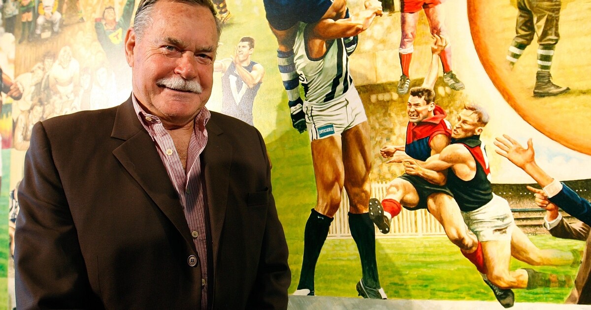 AFL ponders how to honour Ron Barassi, family agrees to state funeral