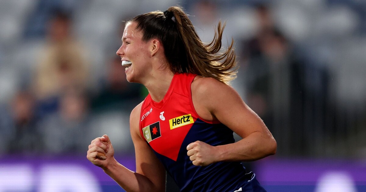Kate Hore kicks four as Melbourne Demons prove too good for Geelong Cats