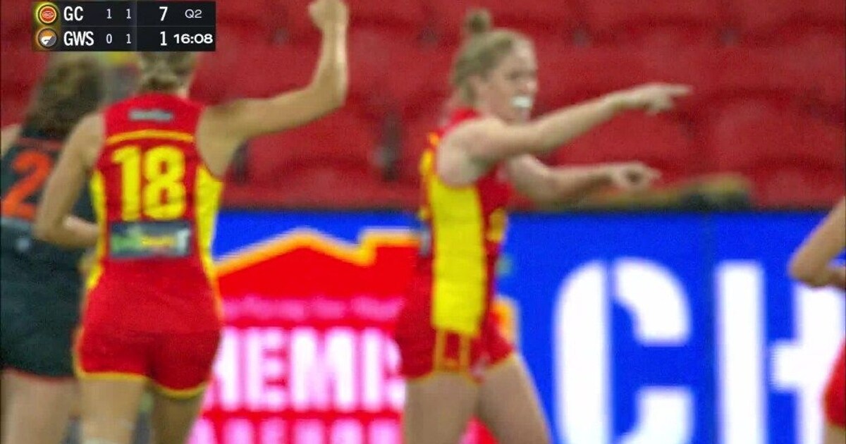 Bohanna bursts onto scene for silkiest of openers