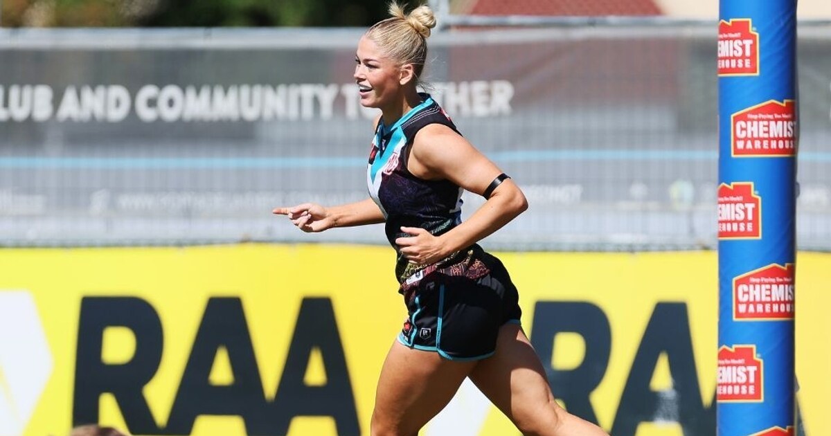 Super Saint's five-goal feast