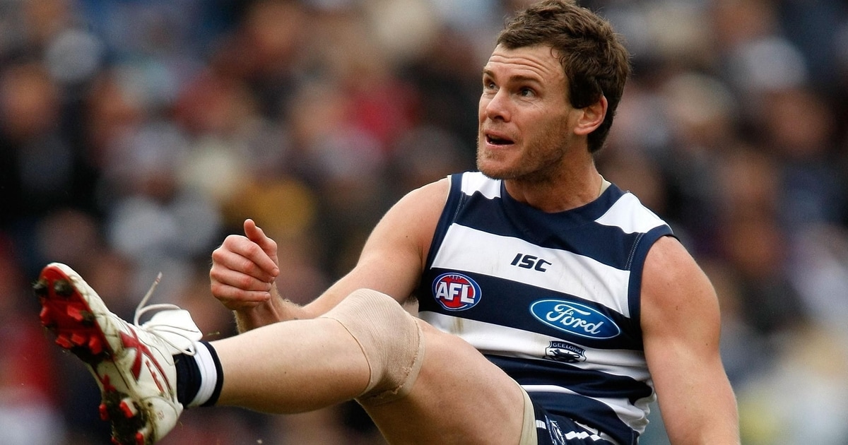 Three-time premiership star Cameron Mooney joins GWS Giants as part ...