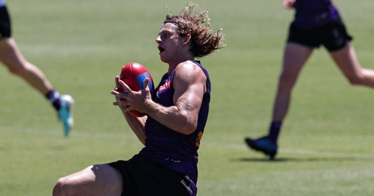Fyfe winds back the clock at Dockers match sim