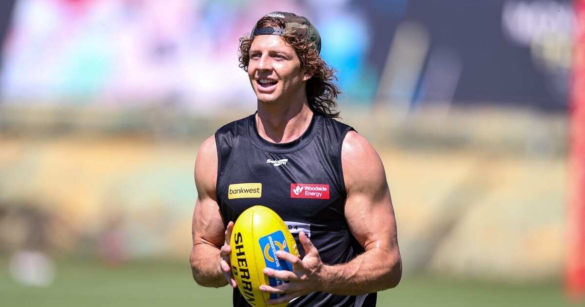 'Absolute beast': Fremantle Dockers superstar Nat Fyfe leaves teammates ...