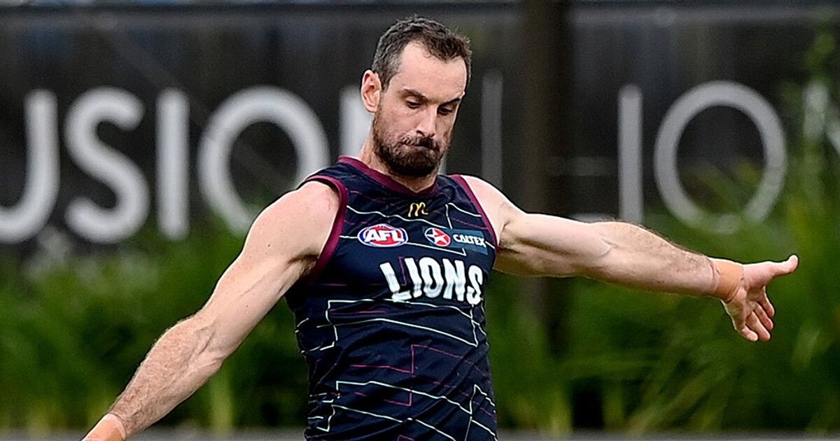 Unlikely duo Logan Morris and Darcy Gardiner fire up forward in ...