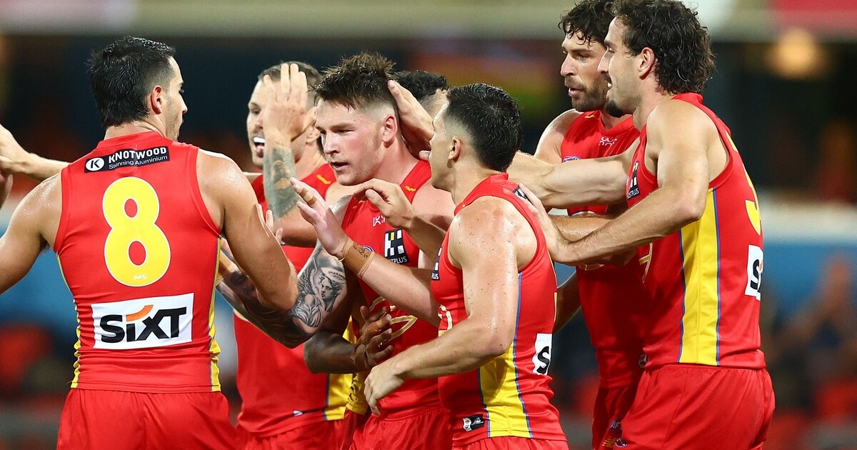 Gold Coast Suns coach Damien Hardwick unfazed by momentum swing, Adelaide Crows coach Matthew ...