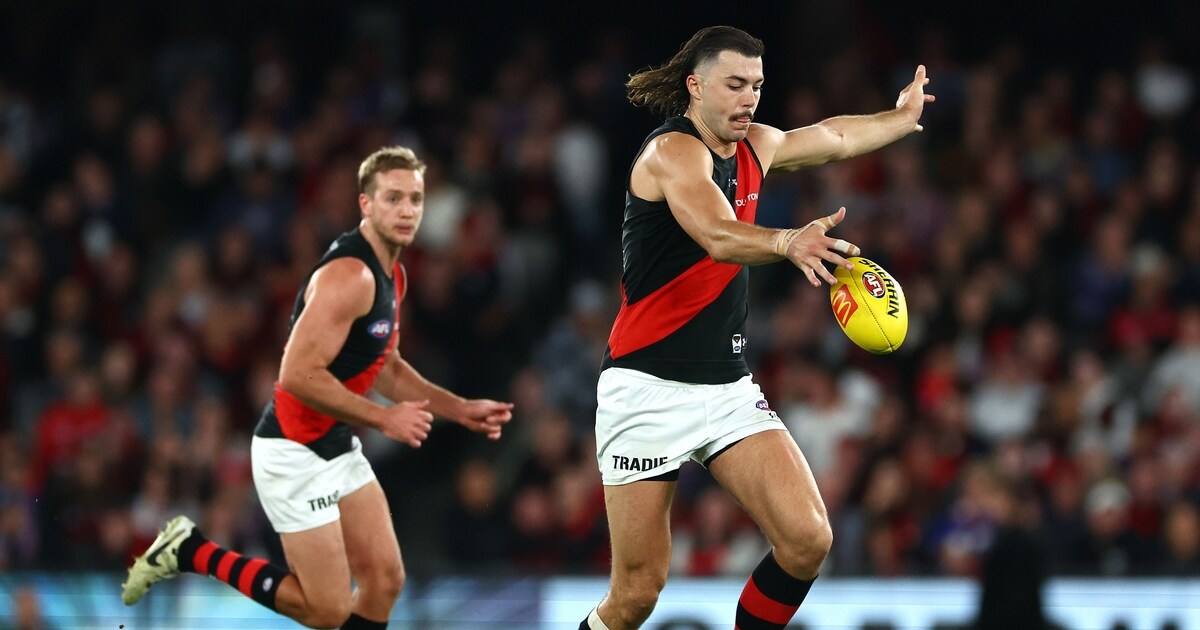 High-flying Essendon Bombers make tall call ahead of Anzac Day ...