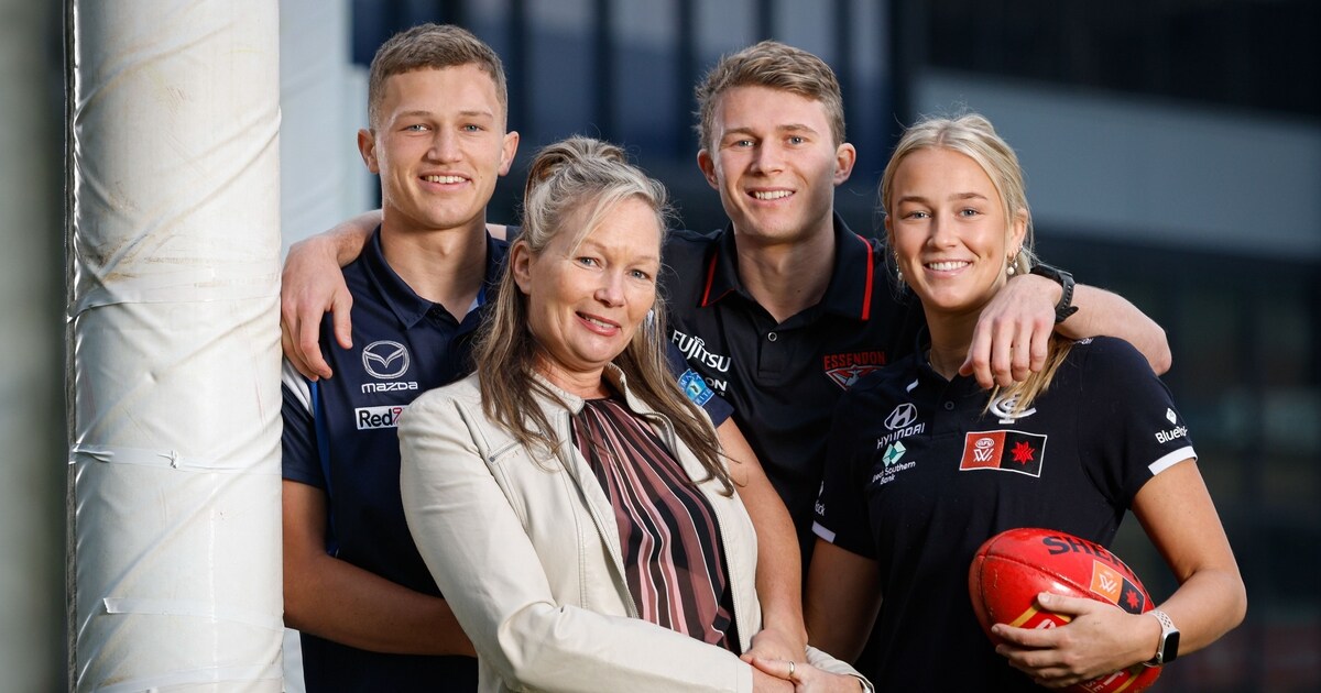 Dancing, driving and diaries: How Duursmas' mum shaped a footy family