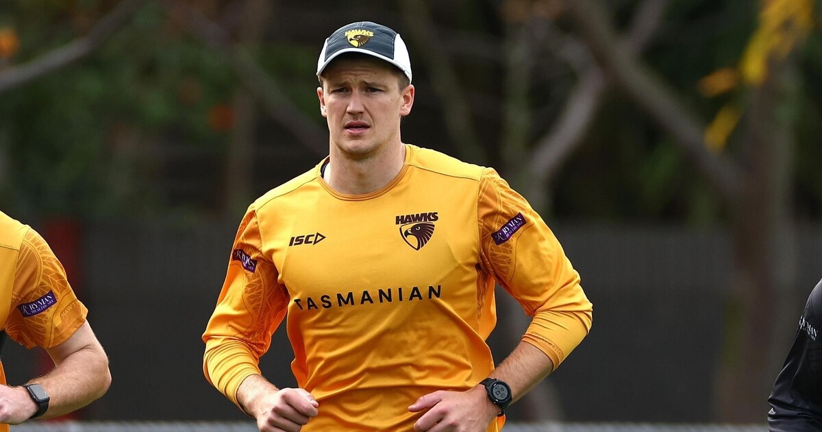 Hawthorn Hawks spearhead Mitch Lewis to make long-awaited return, ruck ...