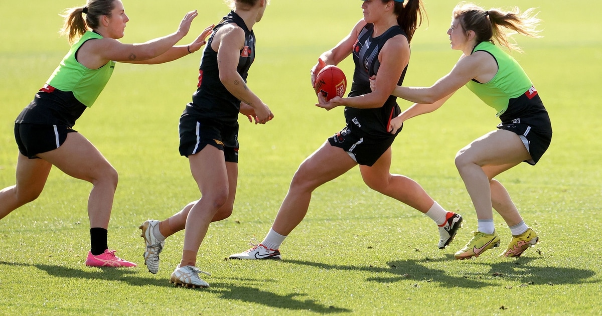AFLW 2024 Training - Collingwood 060624 AFLW 2024 Training - Collingwood 060624
