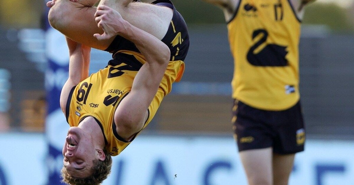 Koby gets crafty with backflip celebration