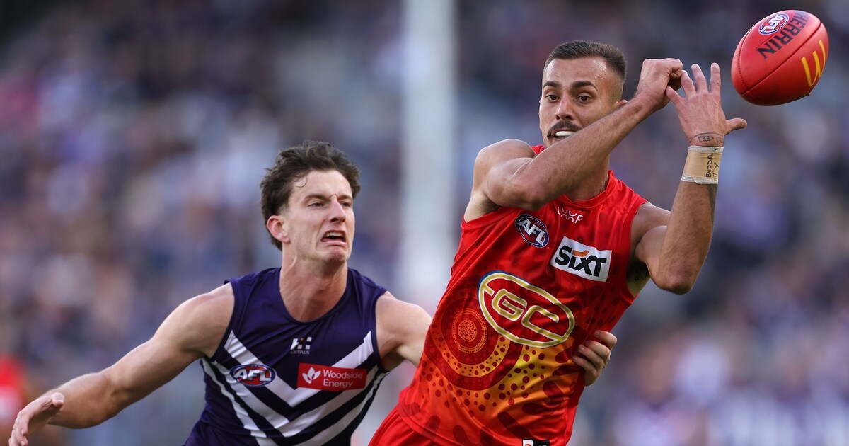 Follow it LIVE: Essendon Bombers v West Coast Eagles, Fremantle Dockers ...