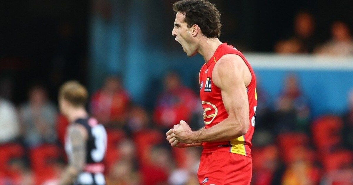 King cooking early with towering two