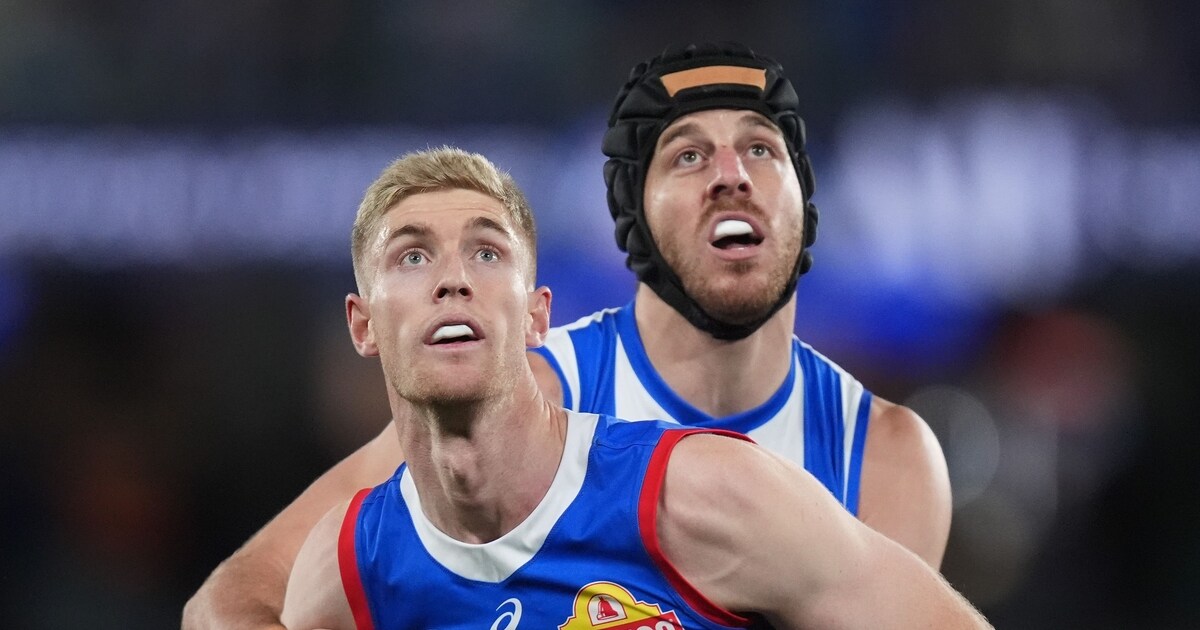 Sought-after Western Bulldogs ruck Tim English closing in on extension