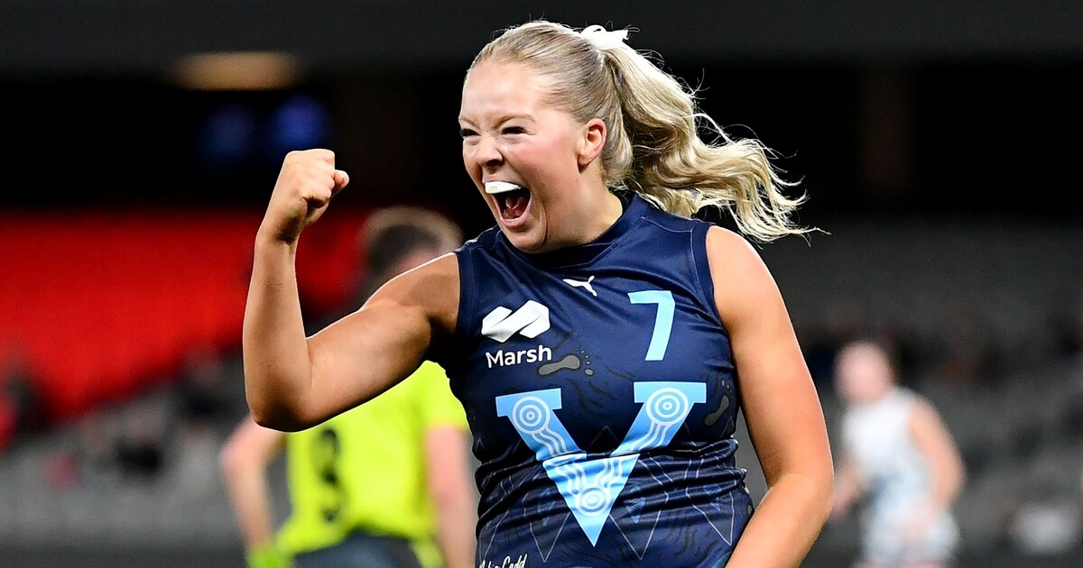 Knight stars as Vic Metro puts on a show