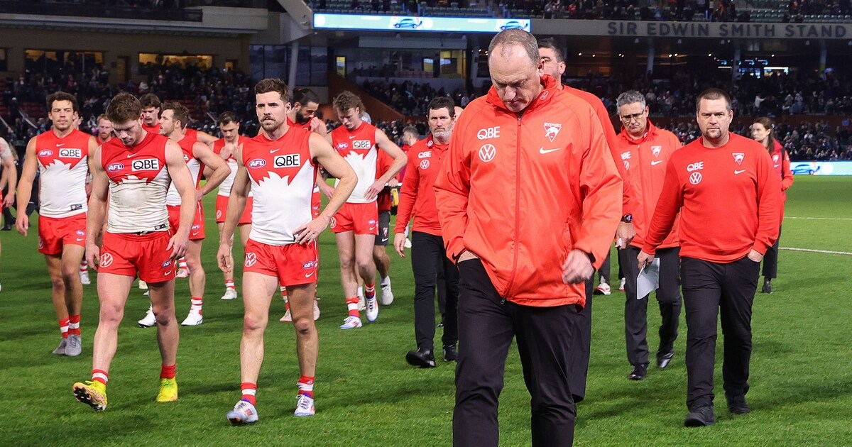 'Utterly unacceptable': John Longmire at a loss to explain Sydney Swans ...