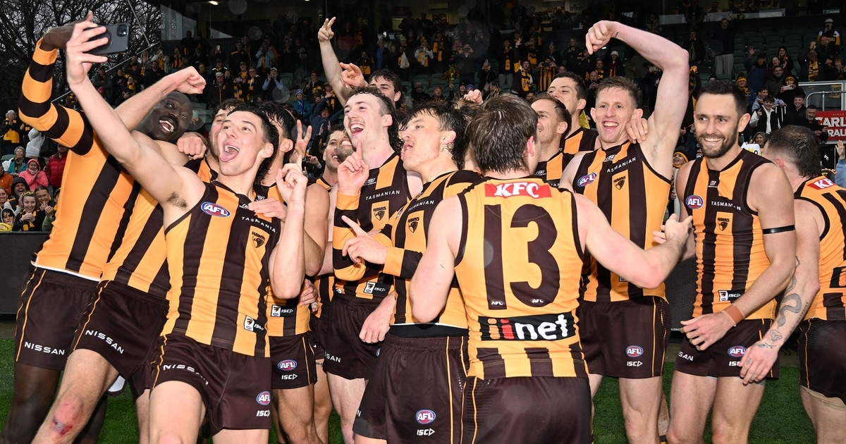 From 0-5 to finals? How rare Hawthorn Hawks' stunning recovery is